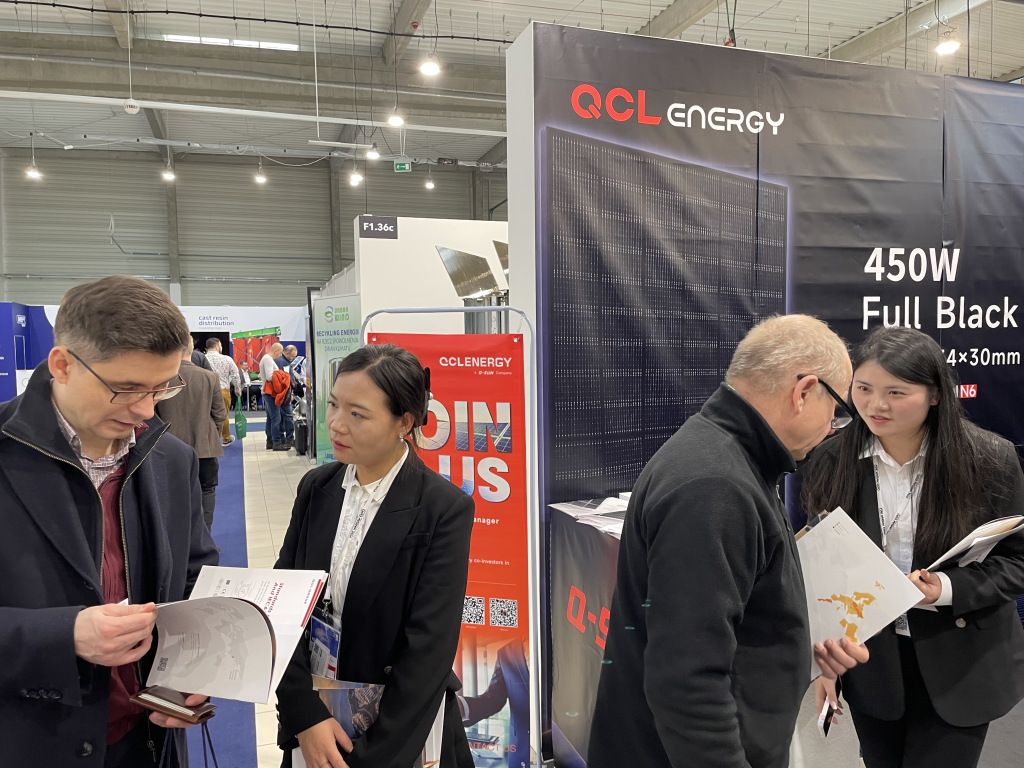 Q-sun Solar live The third Poland Warsaw Solar Energy Exhibition with a ...